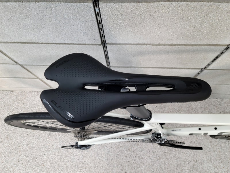 엘파마 에포카 디스크 E2000D NEW 컬러 루미화이트 - 부산 자전거 : 네이버 블로그