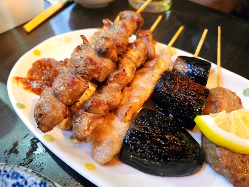 도쿄 신주쿠 오모이데 요코초 야키토리 맛집 꼬치구이 선술집 거리 가볼만한곳 네이버 블로그