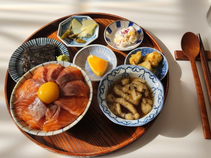 서울대입구역샤로수길 맛집 킷사서울 내돈내산 후기 부타동 쇼유사케동 가츠산도 네이버 블로그