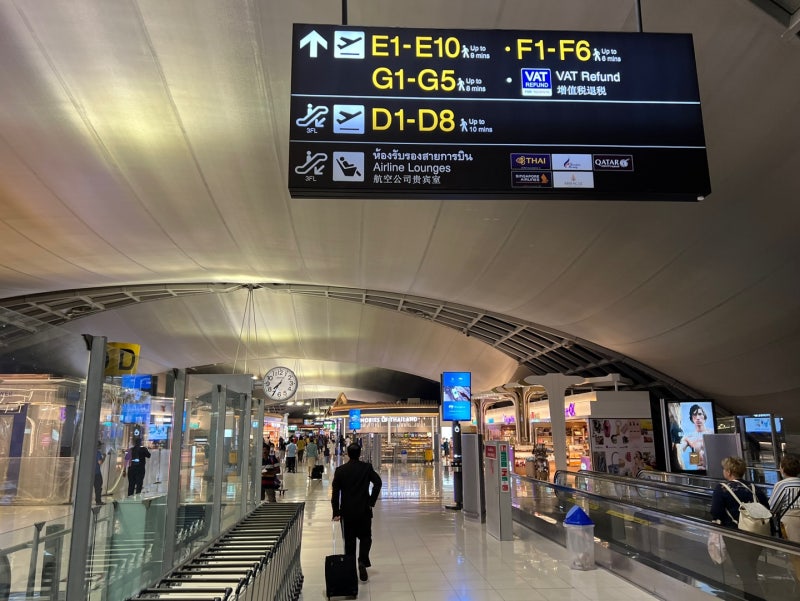 [탑승기] 대한항공 KE658 방콕/수완나품 - 서울/인천 A380-800 탑승 후기! 한국 입국 Q코드 작성방법! : 네이버 블로그