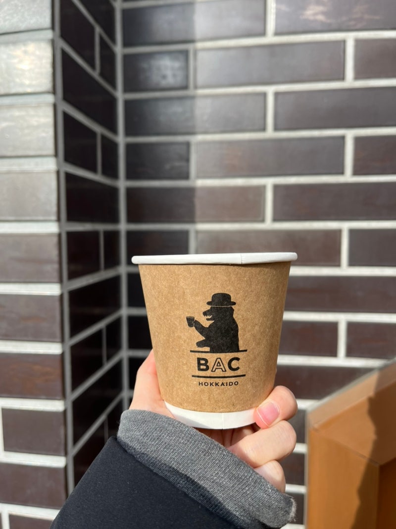 삿포로 여행 4일차 라떼와 초밥과 맥주 바리스타트 커피 토리톤 스시 다이마루 파르코 백화점 밍구스커피 크리스마스