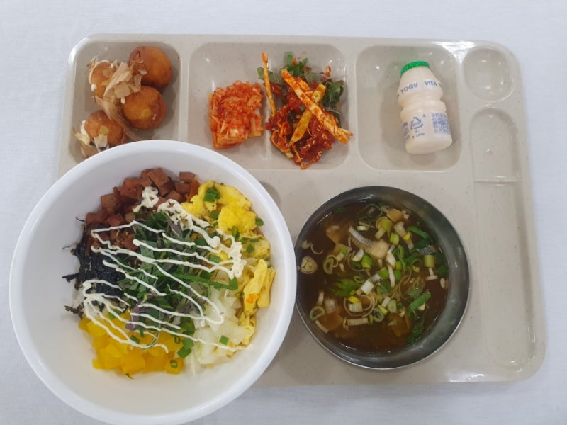 단체급식 분식데이 얼갈이된장국 스팸마요덮밥 타코야끼 북어채야채무침 요구르트 네이버 블로그