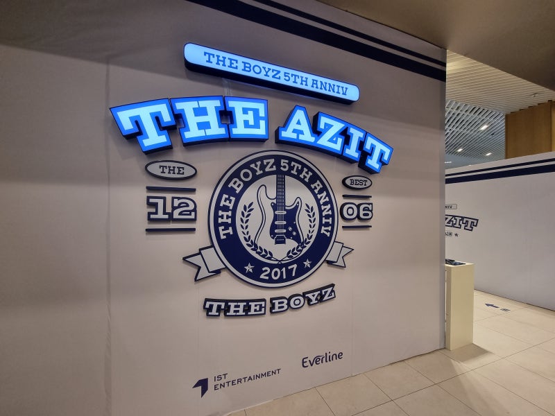 [팝업] THE BOYZ 더보이즈 THE AZIT 더 아지트 팝업스토어 대기방법 및 후기 (굿즈, 포토존, 포토이즘, 더현대 ...