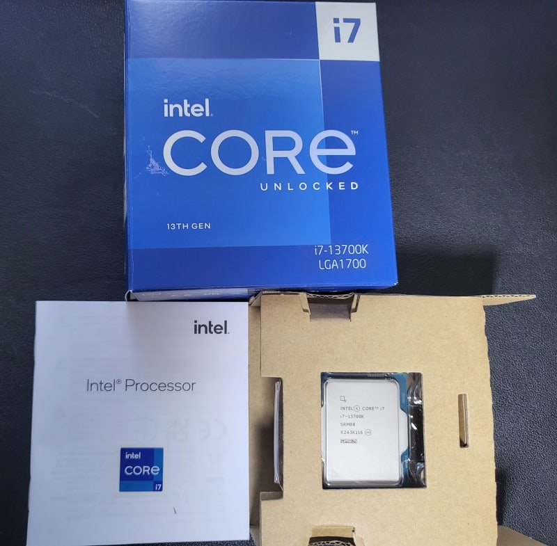 인텔 13세대 i7 13700K CPU 간단 개봉 및 사용기: 12700K와 간단 비교 : 네이버 블로그