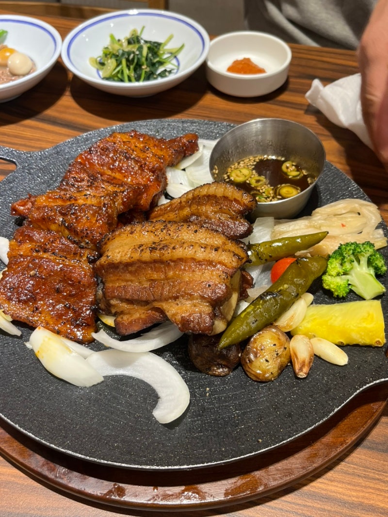차순옥 평택 돼지갈비 맛집 구워서 나오는 곳 평택 고덕 맛집으로 추천고추장 돼지갈비 양념 돼지갈비 육전비빔냉면