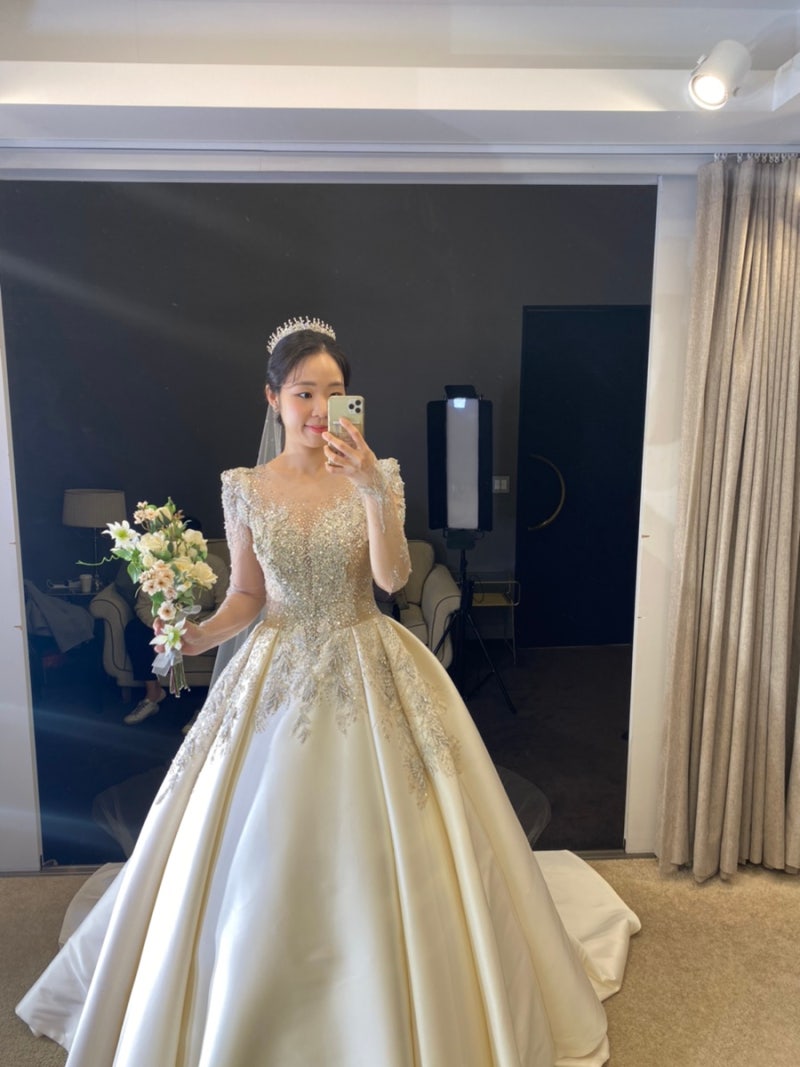 수원 가우디웨딩엔조최재훈아이테오 본식드레스 피팅and셀렉💛 네이버 블로그