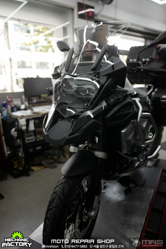 BMW R1250GS ADV 트리플블랙 블랙박스 장착 : 네이버 블로그