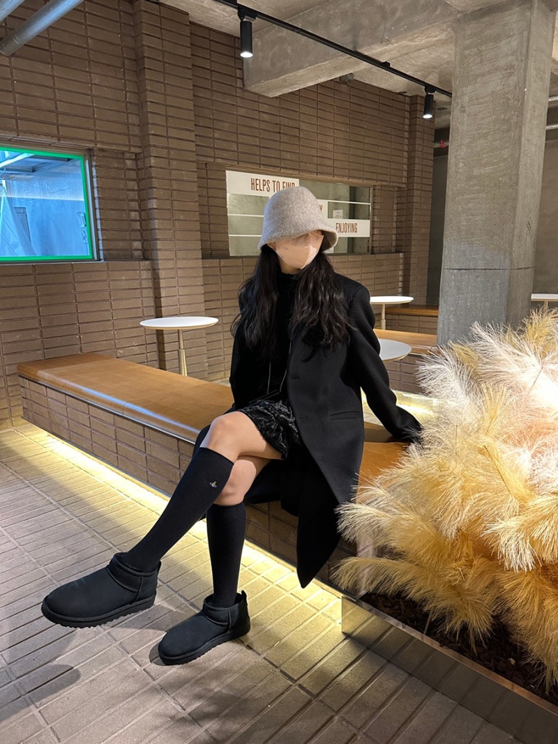 비비안웨스트우드 모자 버킷햇과 니삭스 네이버 해외직구로 여자겨울코디 완성 네이버 블로그