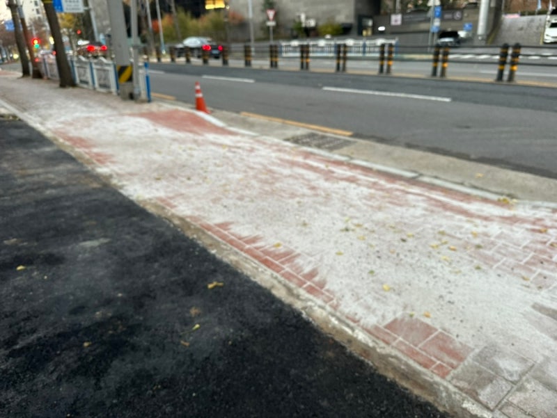 부산경남창원마산진해김해양산기장 아스콘 포장 부산 수영 보도블럭 철거 후 아스콘 포장공사 아스팔트 포장공사
