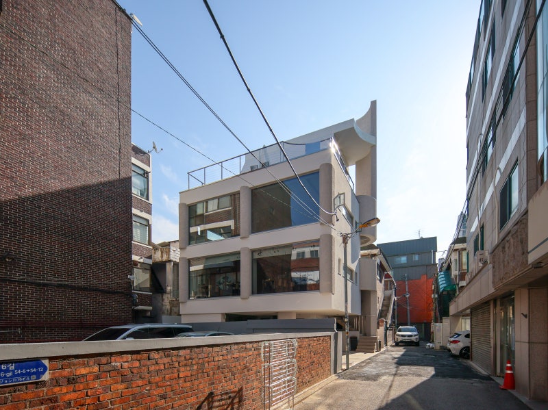 망원동 상가건물 레이키스_곡면에 스토마감을 하는 방식_스튜디오 스투키 : 네이버 블로그