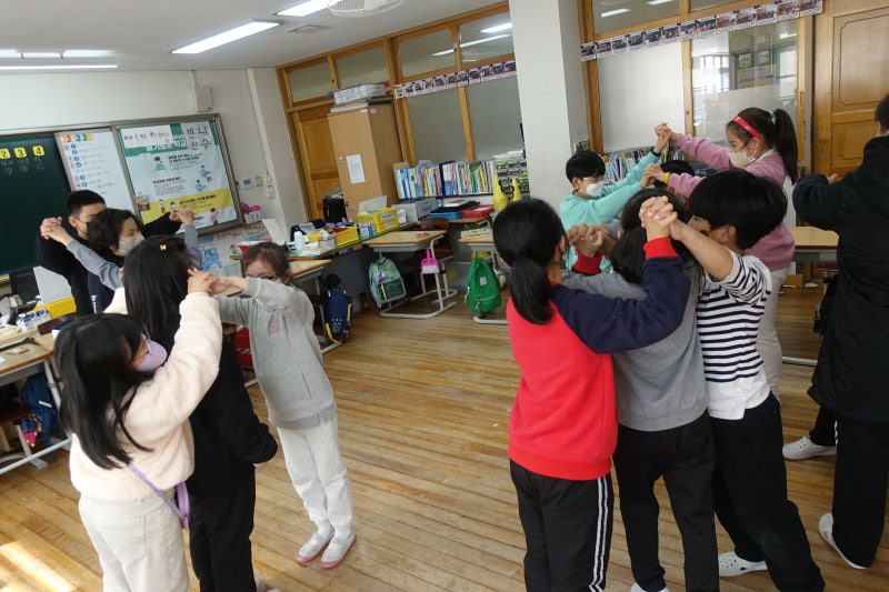 쥐와 고양이 술래잡기교실ㅣ강당ㅣ놀이ㅣ체육ㅣ술래잡기ㅣ협력ㅣ기록 네이버 블로그