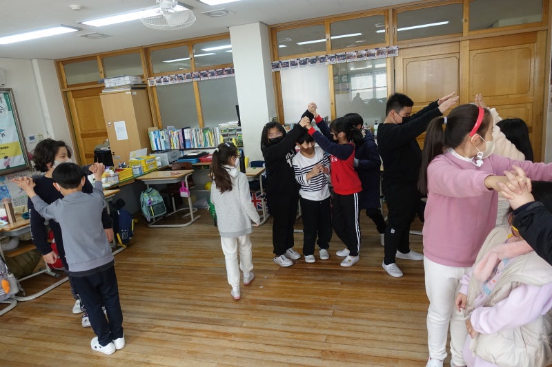 쥐와 고양이 술래잡기교실ㅣ강당ㅣ놀이ㅣ체육ㅣ술래잡기ㅣ협력ㅣ기록 네이버 블로그