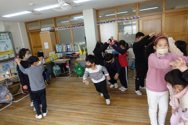쥐와 고양이 술래잡기교실ㅣ강당ㅣ놀이ㅣ체육ㅣ술래잡기ㅣ협력ㅣ기록 네이버 블로그