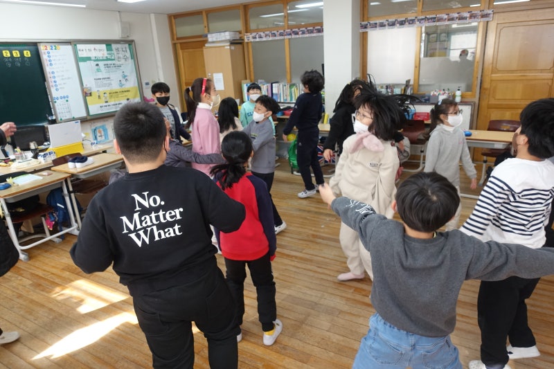 쥐와 고양이 술래잡기교실ㅣ강당ㅣ놀이ㅣ체육ㅣ술래잡기ㅣ협력ㅣ기록 네이버 블로그