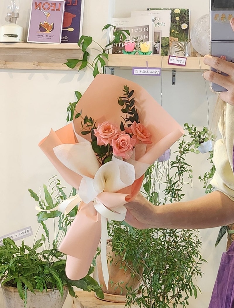김해꽃집장유꽃집 햇살 장미로 만들어드린 미니 꽃다발 네이버 블로그