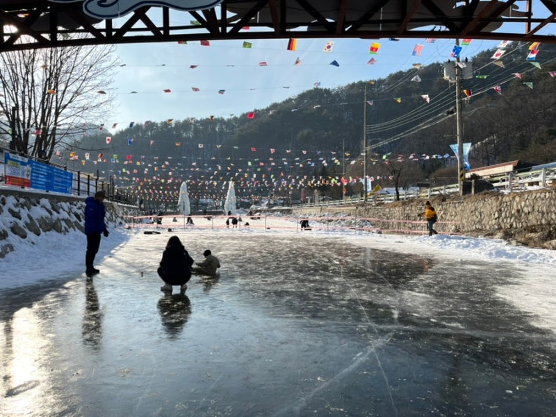포천 백운계곡 동장군축제 후기 평일에 가면 무제한 썰매 가능 팽이치기 꿀잼 장갑 부츠 필수 네이버 블로그