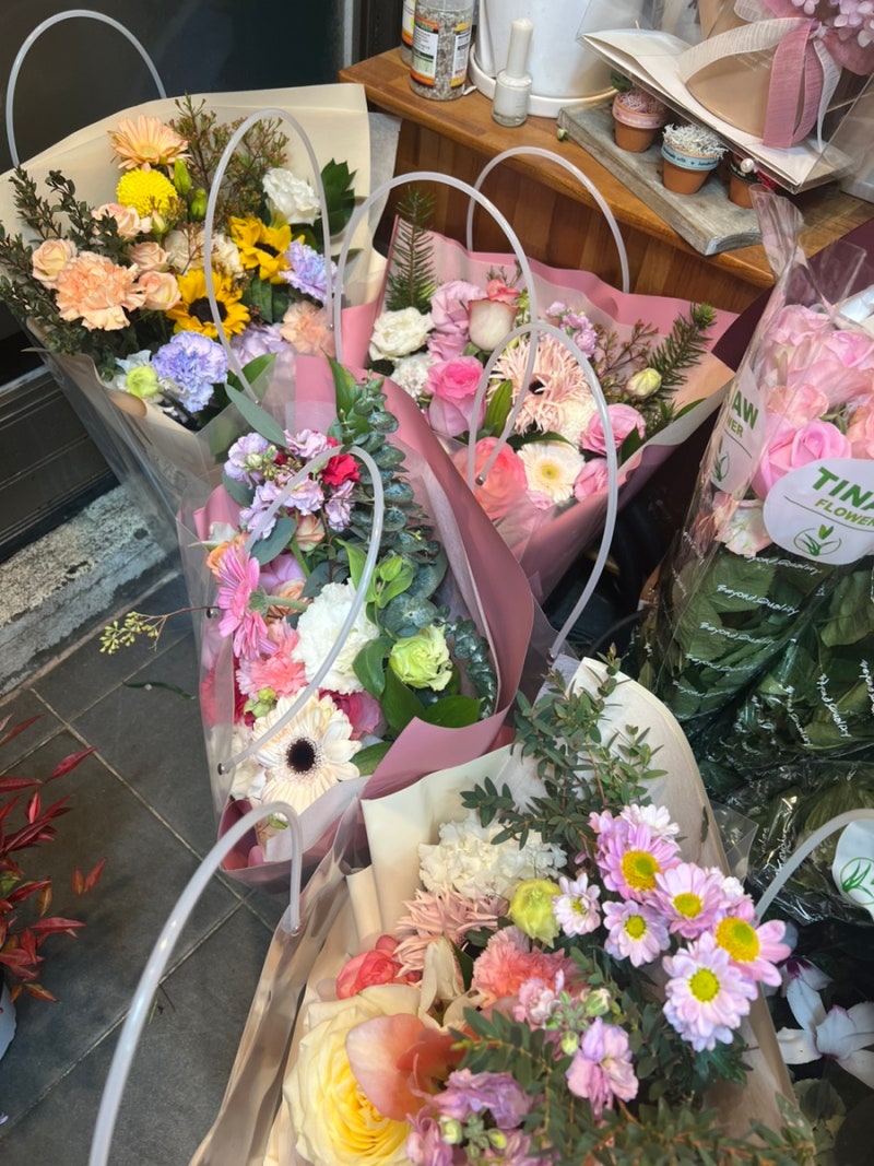 졸업식꽃다발 예약하시면 졸업축하토퍼 증정 네이버 블로그