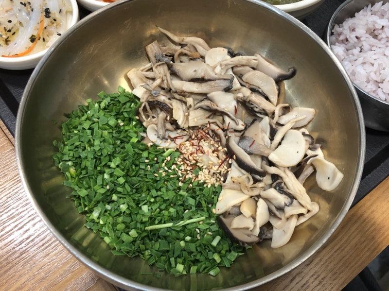 은평성모병원 구내식당 푸드코트 식사 밥집 맛집 매생이떡국 버섯비빔밥과 언양식불고기 전주비빔밥 후기분식 겨울 메뉴 가격