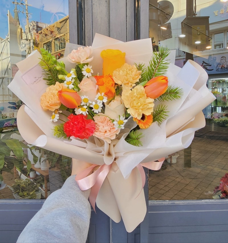 Flowers Flowers Flowers 신촌 꽃집 연대 꽃집 이대꽃집 신촌 라벨 플레르 꽃다발2037 자몽튤립