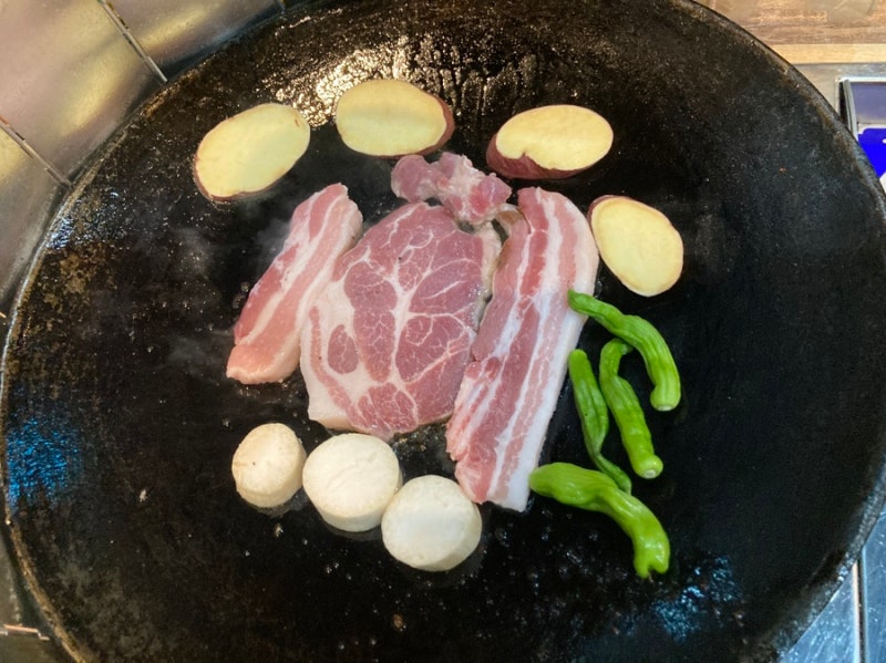 동남지구 고기집 조그삼조선그리들김치삼겹살 미나리고사리용암동삼겹살 네이버 블로그