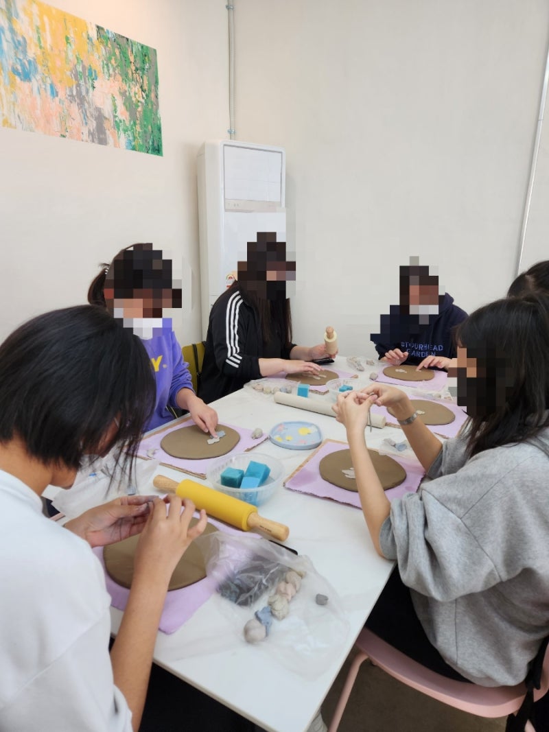 대구도자기체험 경명여고동아리활동 시유도자기공방 색소지접시만들기 네이버 블로그