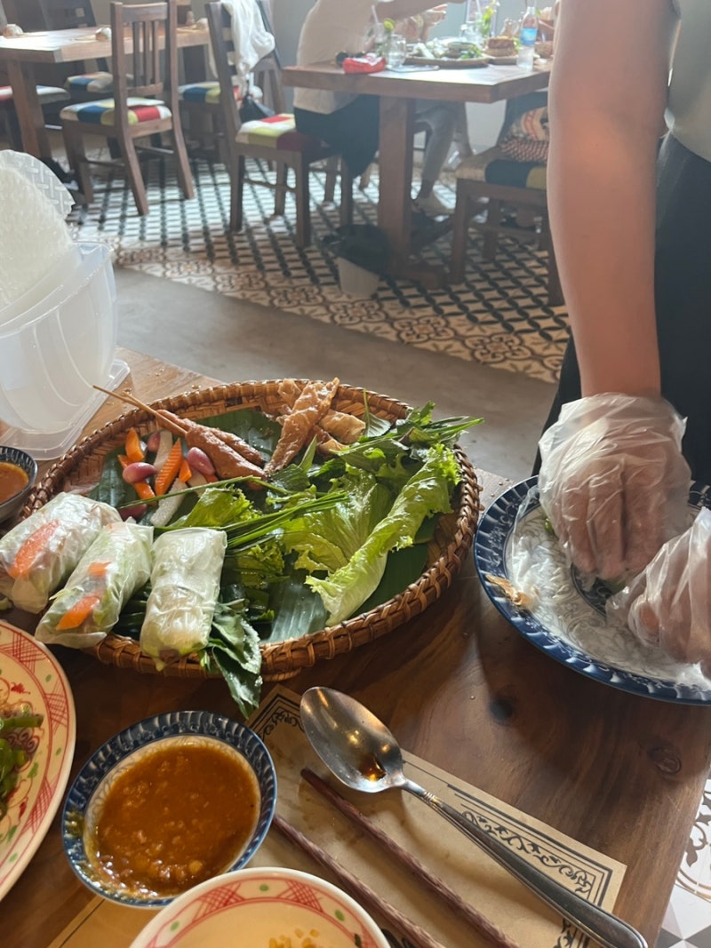 나트랑 여행 맛집 정복 씀모이가든쨔오마오마담프엉똠79반쎄오85하이카쌀국수그릭수불라키브이프룻올라카페콩카페