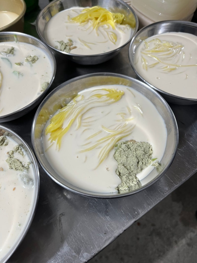 청구역 맛집 _ 홍탁목포집 콩국수, 수육, 홍어 (꿀팁, 예약 등등) : 네이버 블로그