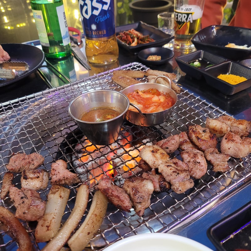 꽃돼지연탄구이 마산 산호동 고기집 가성비 좋은 제주숙성 삼겹살 목살 맛집 네이버 블로그