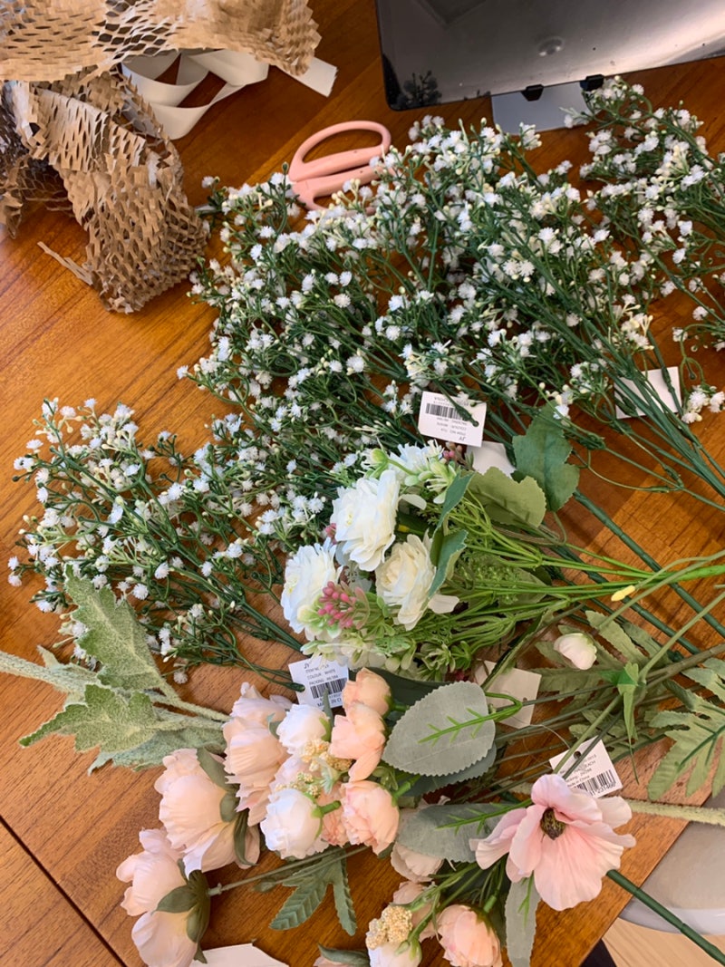 W 셀프웨딩촬영에 필요한 예쁜 조화부케 만드는 초간단 꿀팁 대공개 고속터미널 조화시장 쉽게 가는 방법 안개꽃부케 만들기