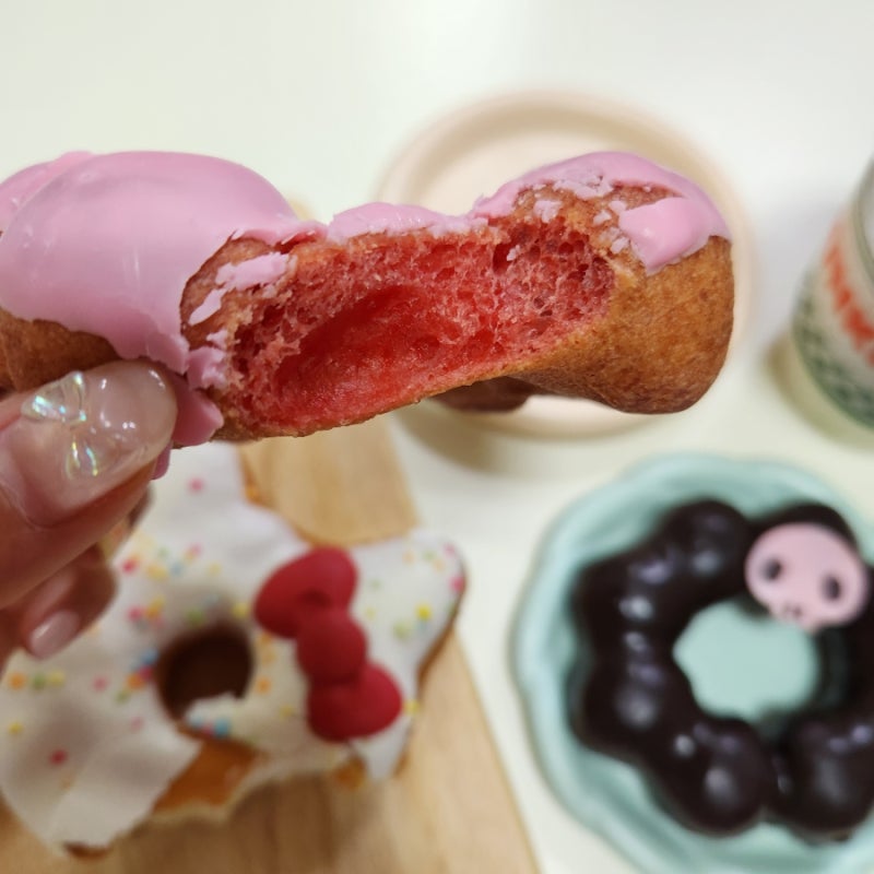 던킨 산리오 신메뉴 헬로키티 마이멜로디 쿠로미 도넛 가격부터 후기까지 네이버 블로그