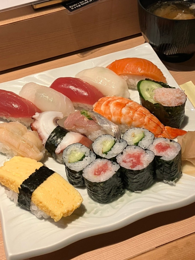 가성비 대박인 도쿄 신주쿠 현지인 스시 맛집 스시마루 네이버 블로그