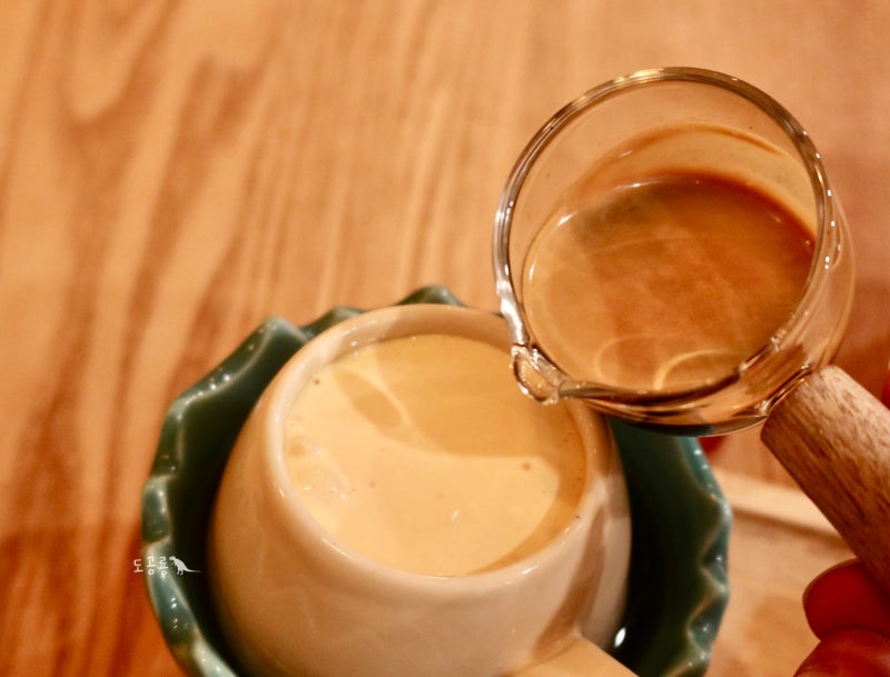 [베트남 하노이 카페] 에그요크 스페셜티 커피 eggyolk specialty coffee - 계란 노른자와 에스프레소가 만난 ...