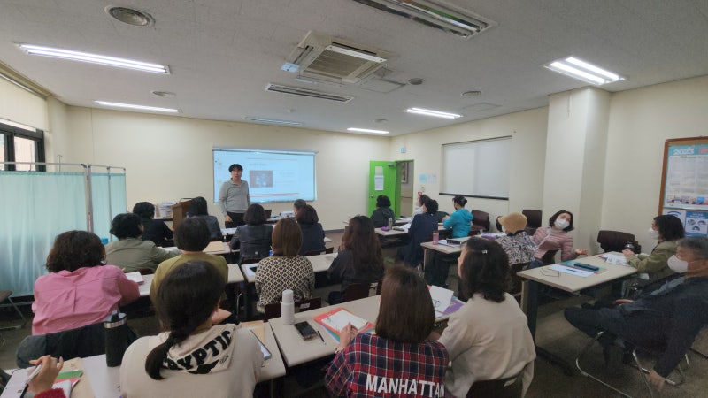 실버인지놀이지도사 자격증취득 강사 양성과정 미래뜨는 유망직업 실버시터 실버강사 시니어강사 준비하기 네이버 블로그