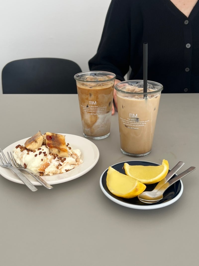 춘천신상카페 춘천명동카페 모민 CAFE MOMIN : 네이버 블로그