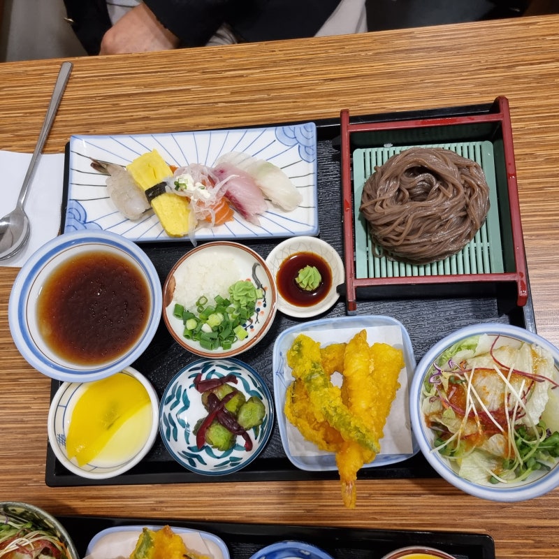 청량리 롯데백화점 식당가 맛집 모리 추천 두툼한 초밥이 일품~ 내돈내산 네이버 블로그
