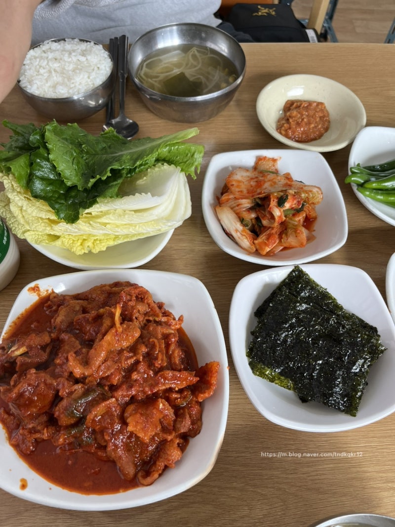 1인 7000원에 맛도 있는 동대문 백반 맛집 양지식당금요일 제육볶음 후기 및 웨이팅 네이버 블로그