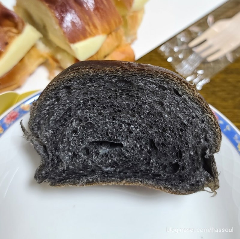 대구 호랑이빵집 더현대 대구 맛집 대구 빵집 종류별 소금빵 후기 더현대 대구 주차 꿀팁 네이버 블로그