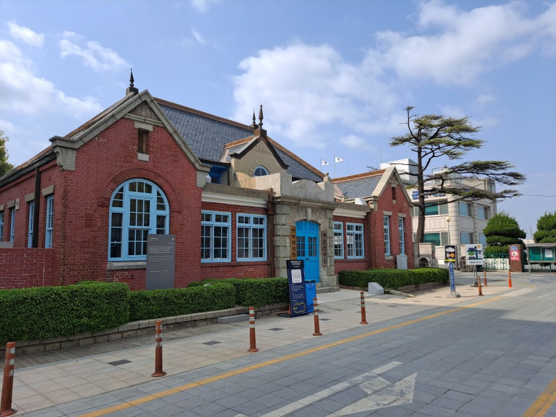 호남관세박물관옛 군산세관 국내 현존하는 서양고전주의 3대 건축물 중의 하나 관람 및 주차정보 네이버 블로그