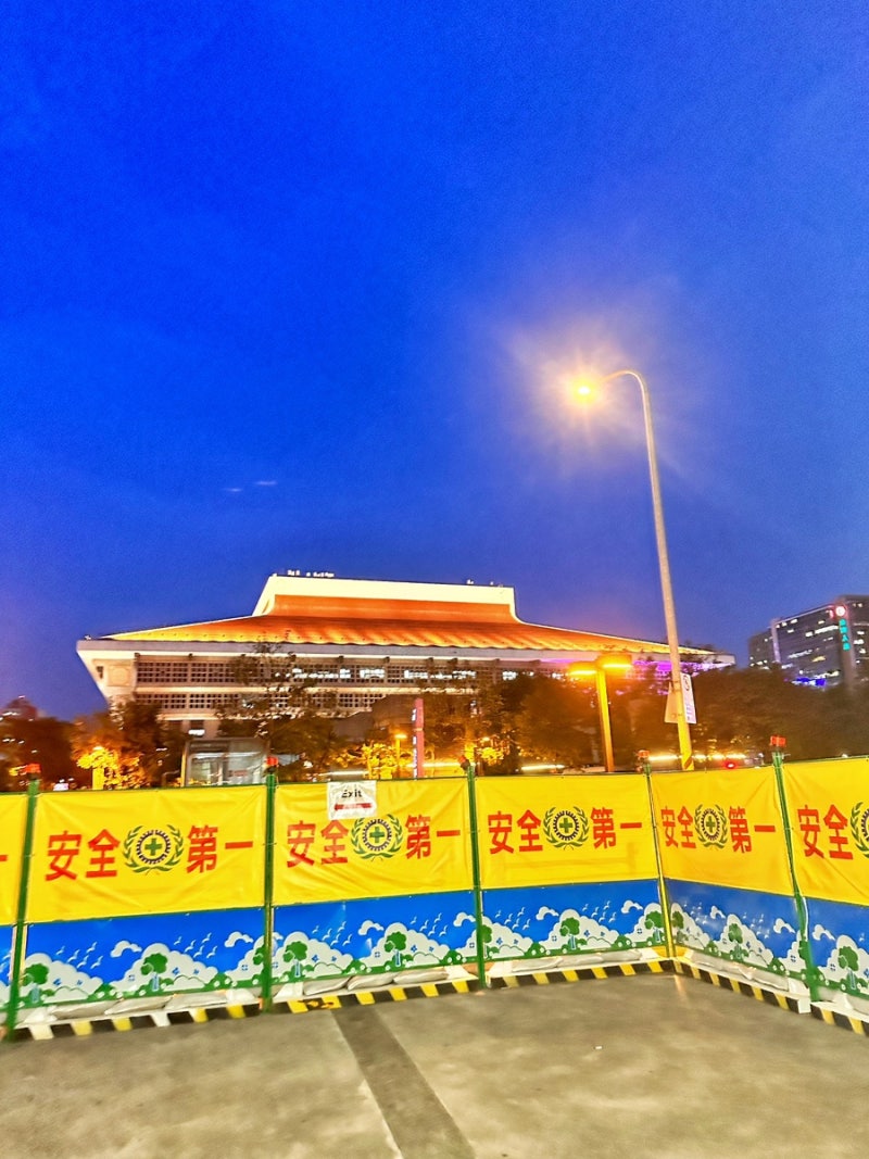 대만 타이완 타이베이 4인 숙소 추천 타이베이 메인역 M3 출구에서 가까운 코스모스 호텔 패밀리쿼드룸 네이버 블로그