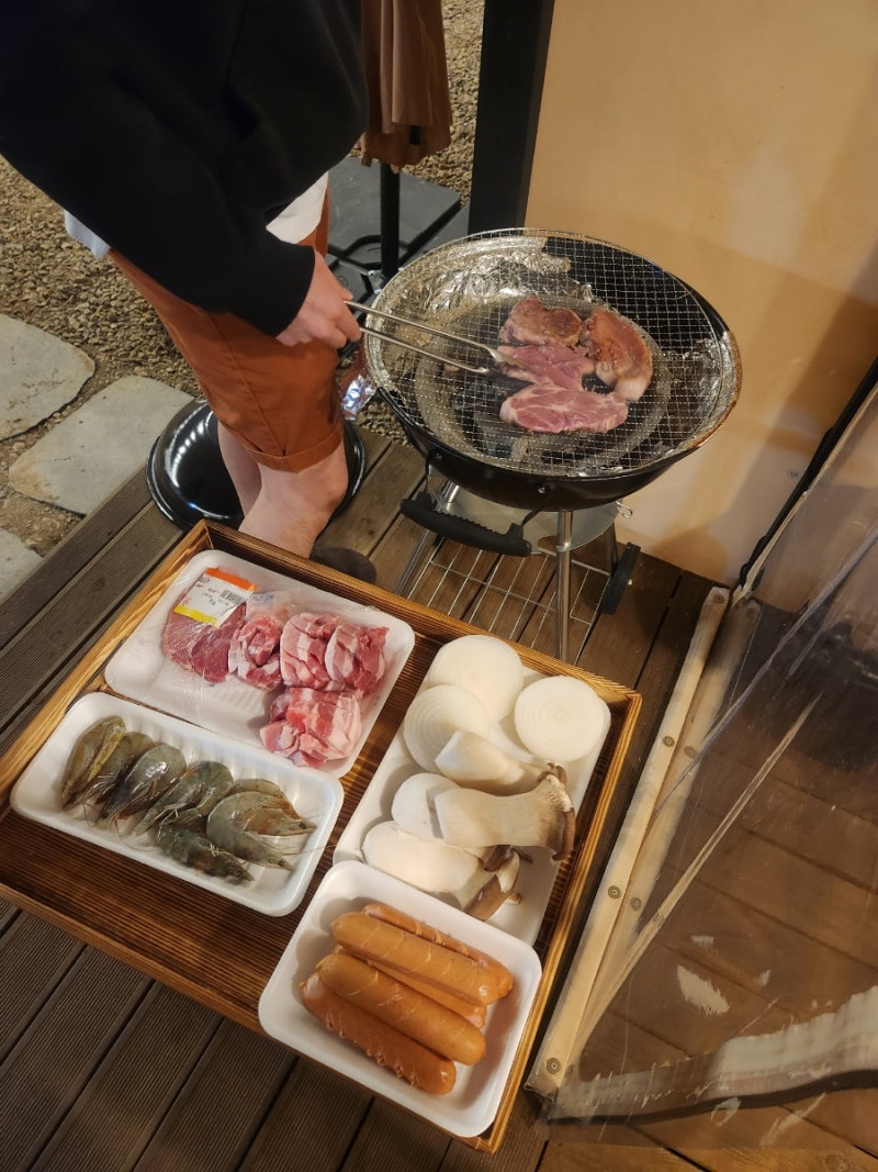 신상 캠핑 고기집 용인 바베큐팩토리 꿀팁 텐트 번호별 위치 매점 상세가격 네이버 블로그
