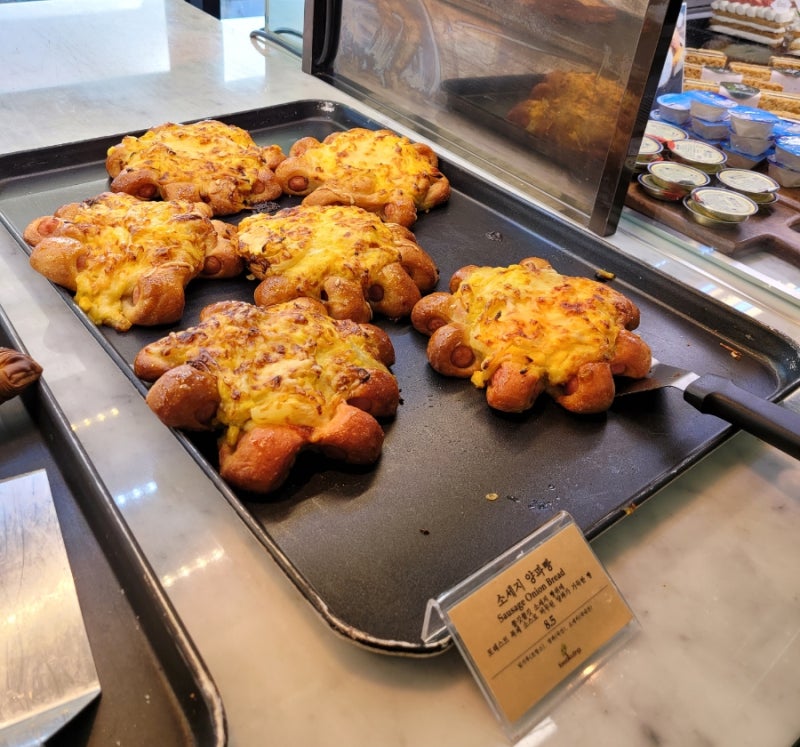 송도 가볼만한 곳 유명한 대형 베이커리 카페 포레스트아웃팅스 송도점 위치 메뉴 주차 네이버 블로그