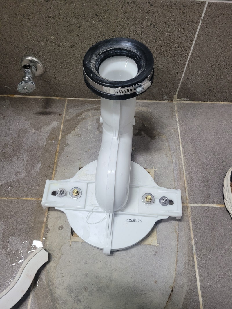 인천루원시티변기수리 변기고무패킹제거 인천서구 루원시티대성베르힐더센트로 양변기시공 대림바스 스마트렛 Dst 670 직수형비데