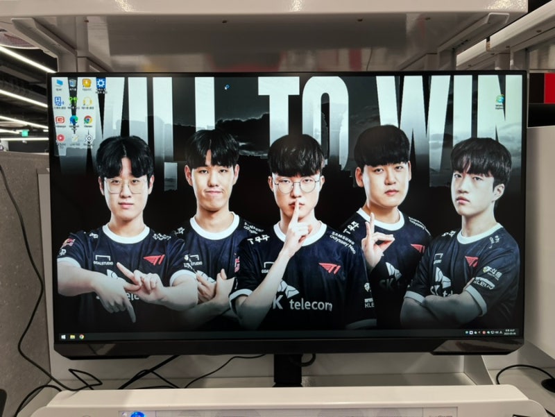 홍대 T1 베이스캠프 방문 후기 :: T1 PC 카페 위치, 매장 요금 등등 T1 Base Camp : 네이버 블로그