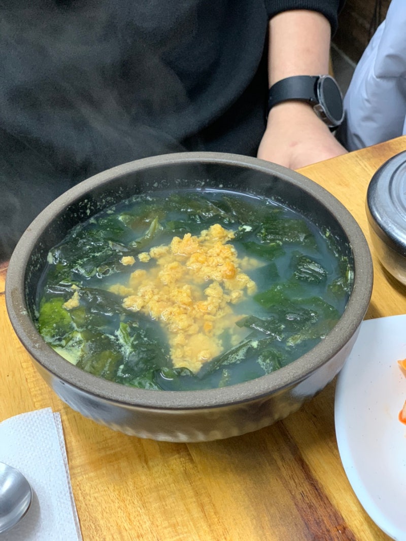 제주도 제주공항 근처 고사리해장국 맛집 김희선제주몸국 내돈내산 네이버 블로그