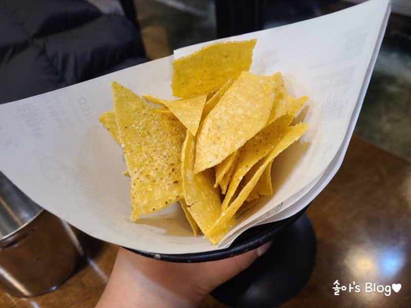 부평 삼산동 맛집 교촌치킨 기프티콘 사용 허니콤보 퐁듀치즈볼 네이버 블로그
