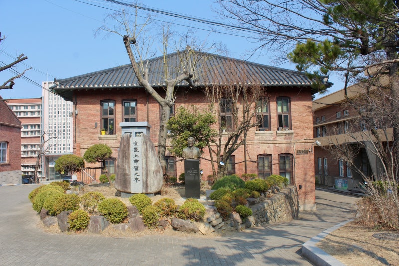 국내여행 대구 뉴진스 디토 뮤비 촬영지 계성중학교 포토존 주차장 네이버 블로그