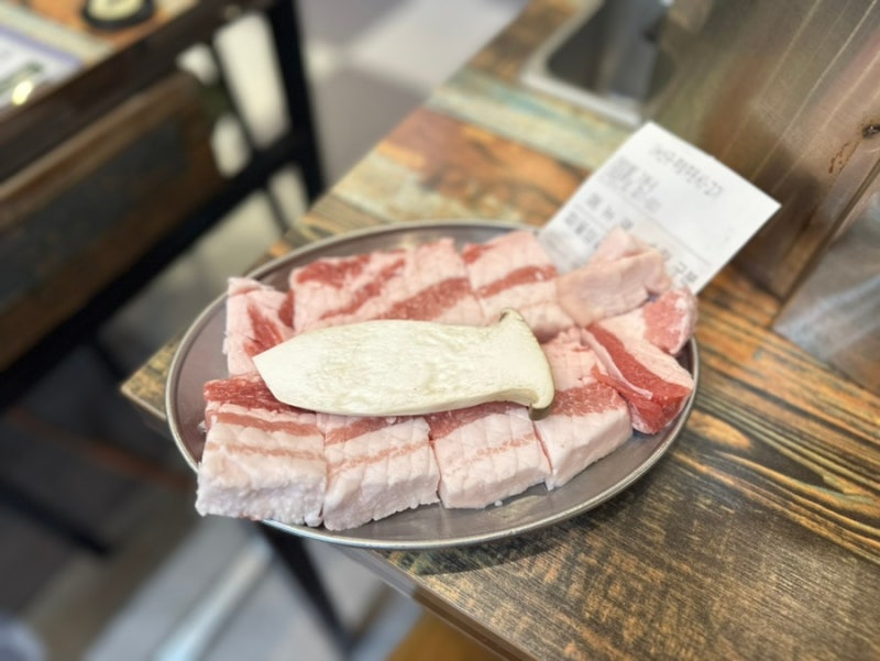 대구 성서 성서삼겹살 성서 맛집 구워주는고깃집 3식이왕솥뚜껑삼겹살본점 네이버 블로그