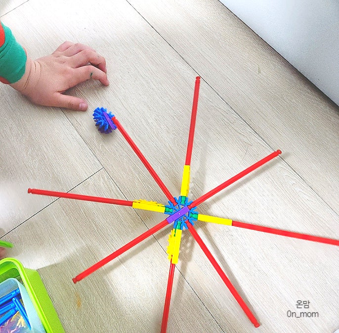 킹콩블럭 5세 6세 유아 교구 십자 블럭 어린이 블럭 놀이 팽이 장난감 만들기 네이버 블로그