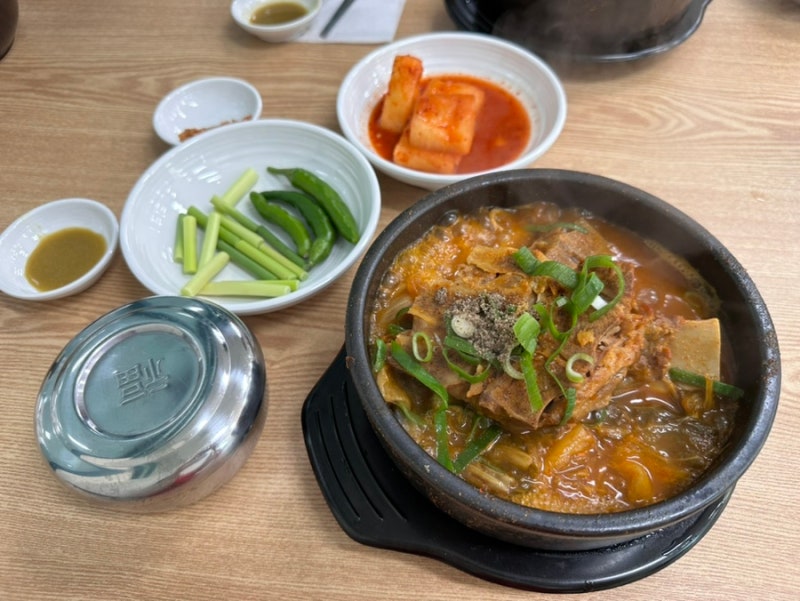 가산디지털단지 밥집 한사리감자탕 뼈구이 맑은 뼈해장국 솔직후기 네이버 블로그