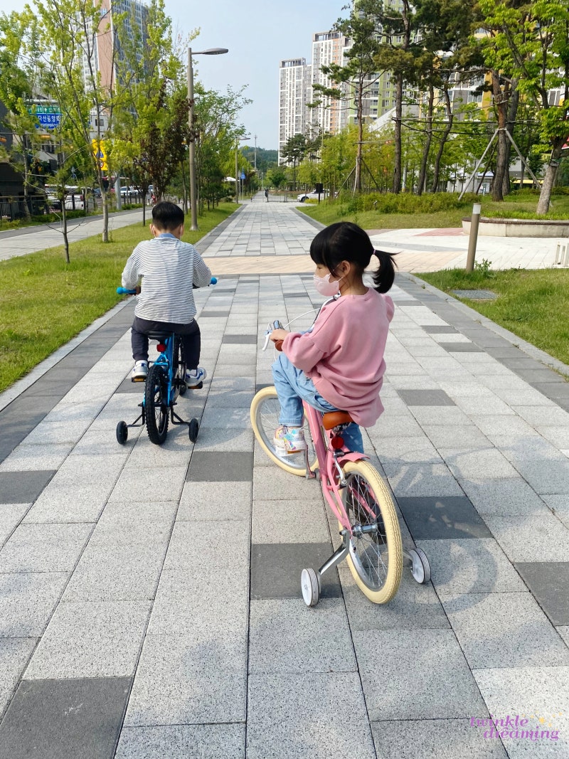 7세 8세 유아자전거 16인치 Vs 18인치 비교 몽벨로 마이크로바이크 네이버 블로그